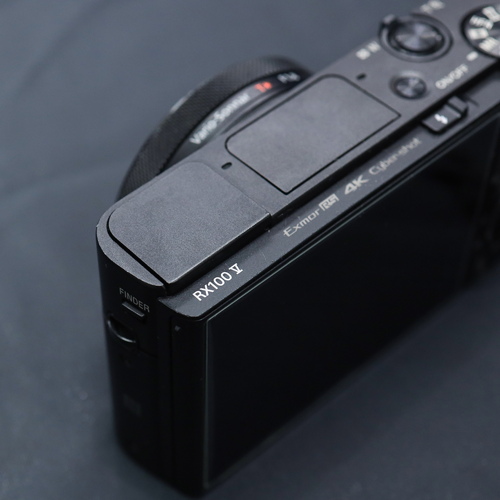 Sony Cyber-shot DSC-RX100 Mark V Hàng cũ